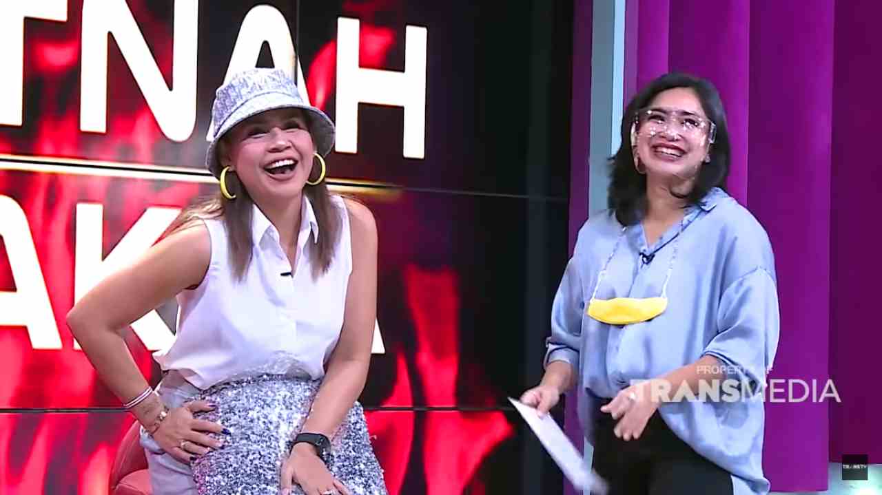 Berita Selebritis Bersama Feni Rose - Trans Tv Program
