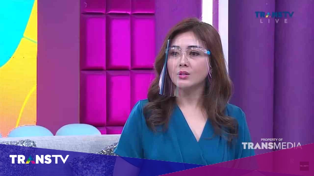 Dhena Devanka Soal Perceraiannya Dengan Jonthan Frizzy - Trans TV