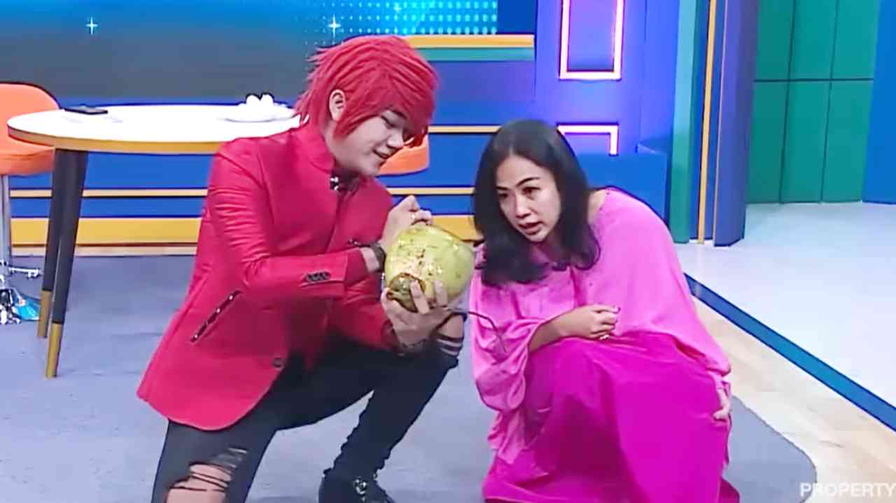 Berita Selebritis Bersama Feni Rose - Trans Tv Program