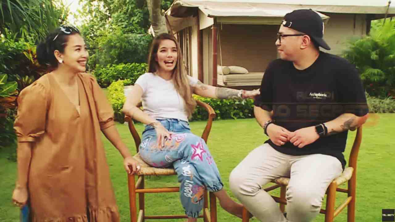 Berita Selebritis Bersama Feni Rose - Trans Tv Program