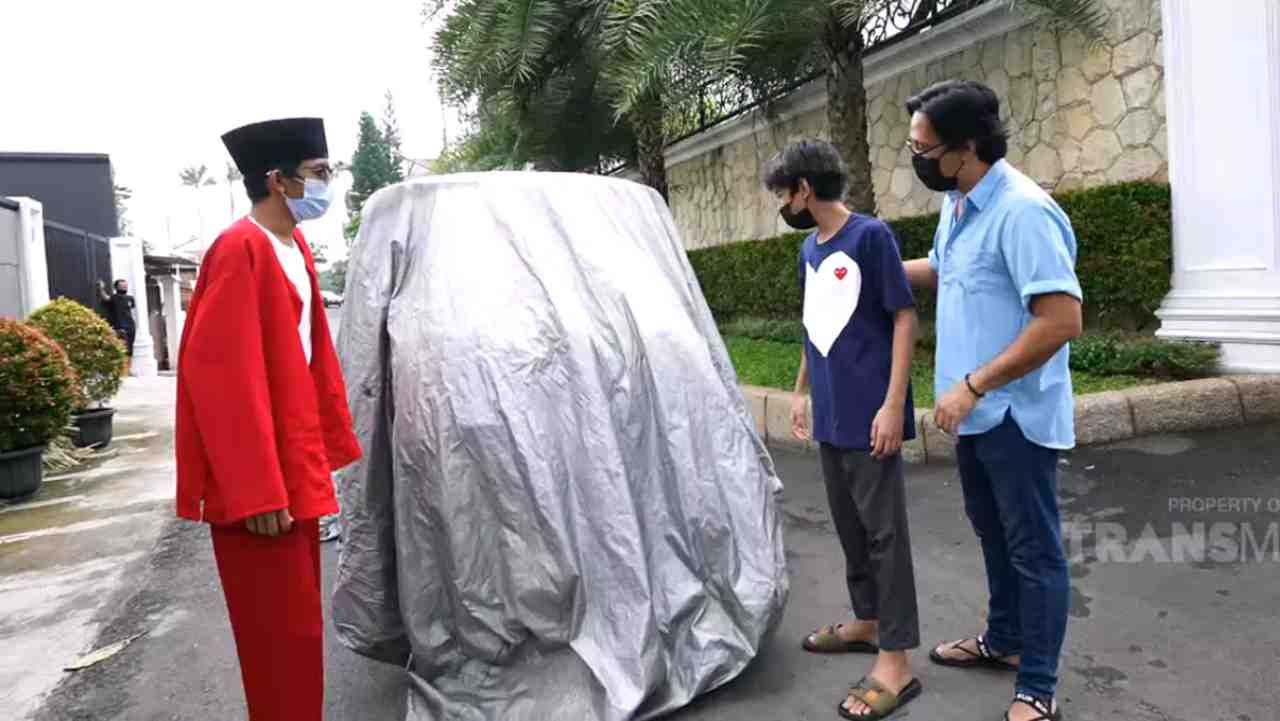 Hadiah Spesial Dari Dede Sunandar Di Ulang Tahun Kenzi - Trans TV