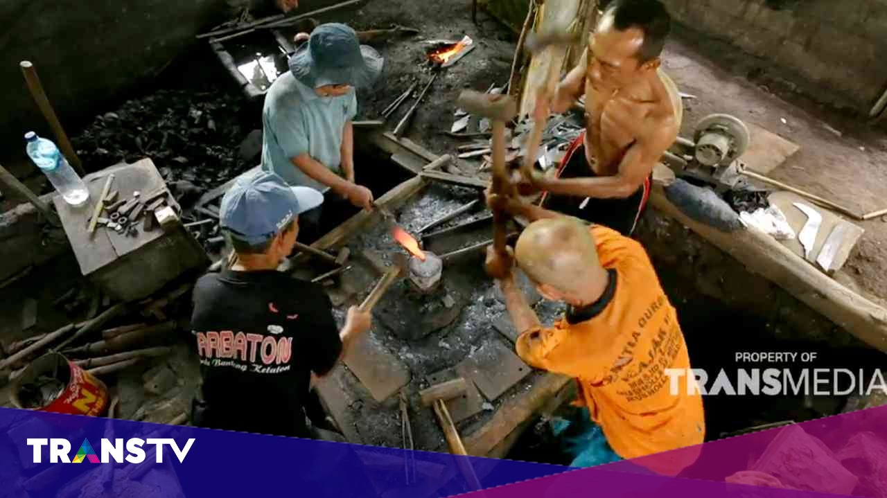 Kampung Pandai Besi Kajar, Kearifan Lokal Yang Bertahan Di Gunung Kidul ...
