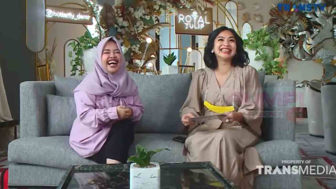 Berita Selebritis Bersama Feni Rose - Trans Tv Program