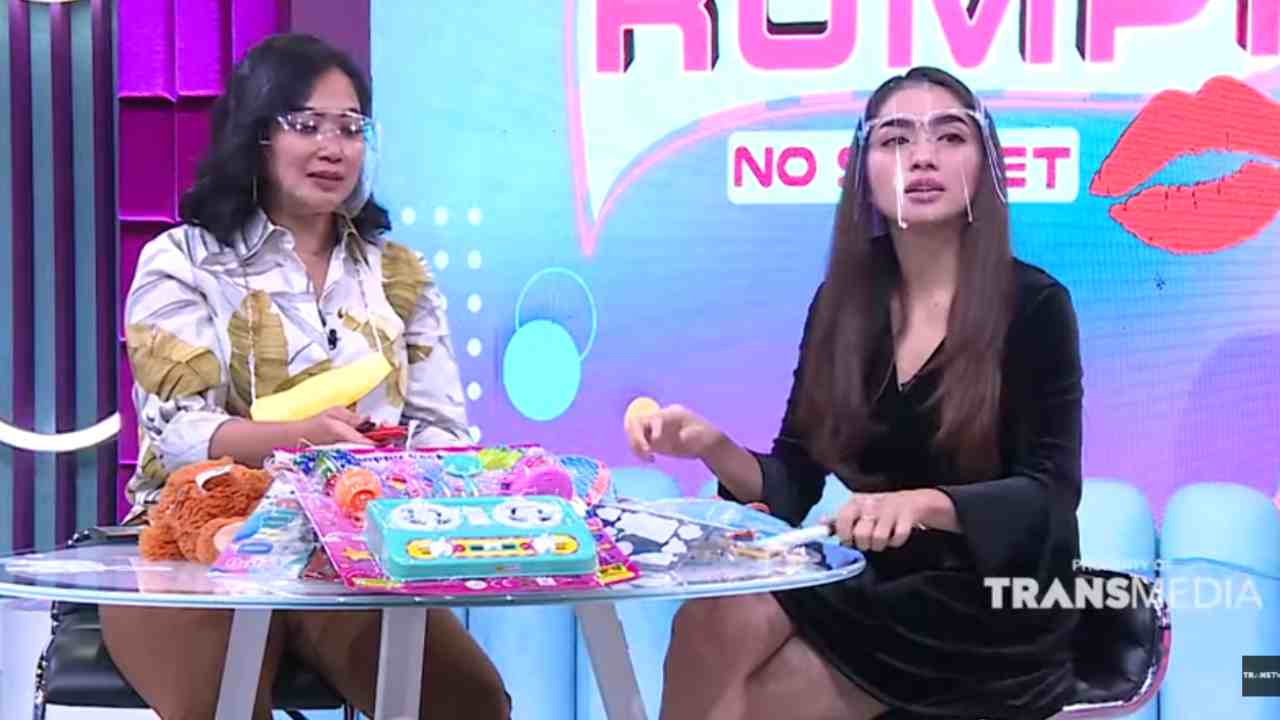 Berita Selebritis Bersama Feni Rose - Trans Tv Program